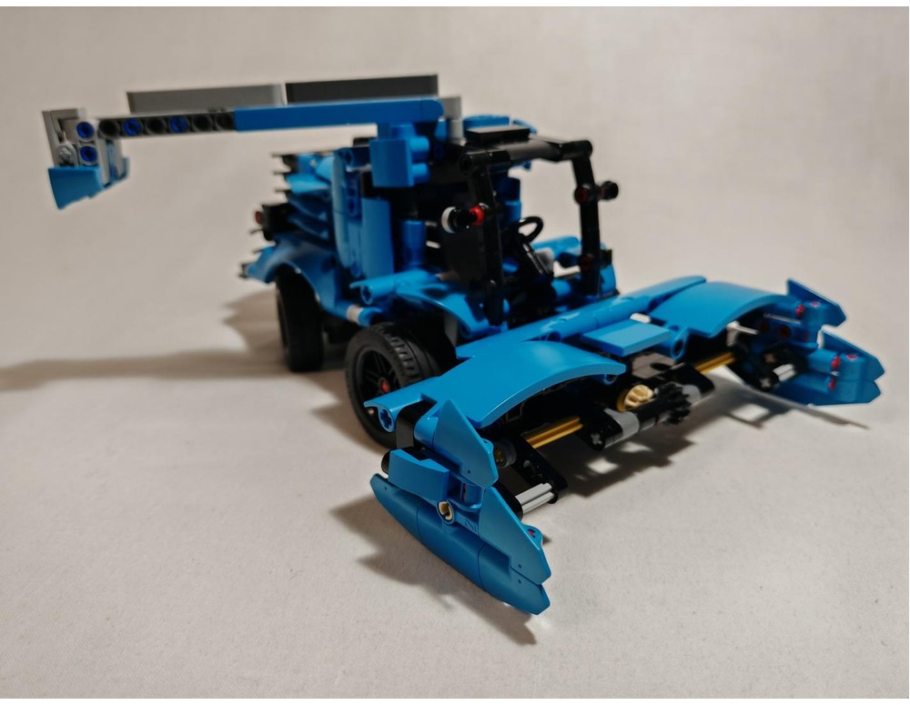 LEGO MOC-234793 Combine Harvester 42205 Alternate Build by ErikGS ...
