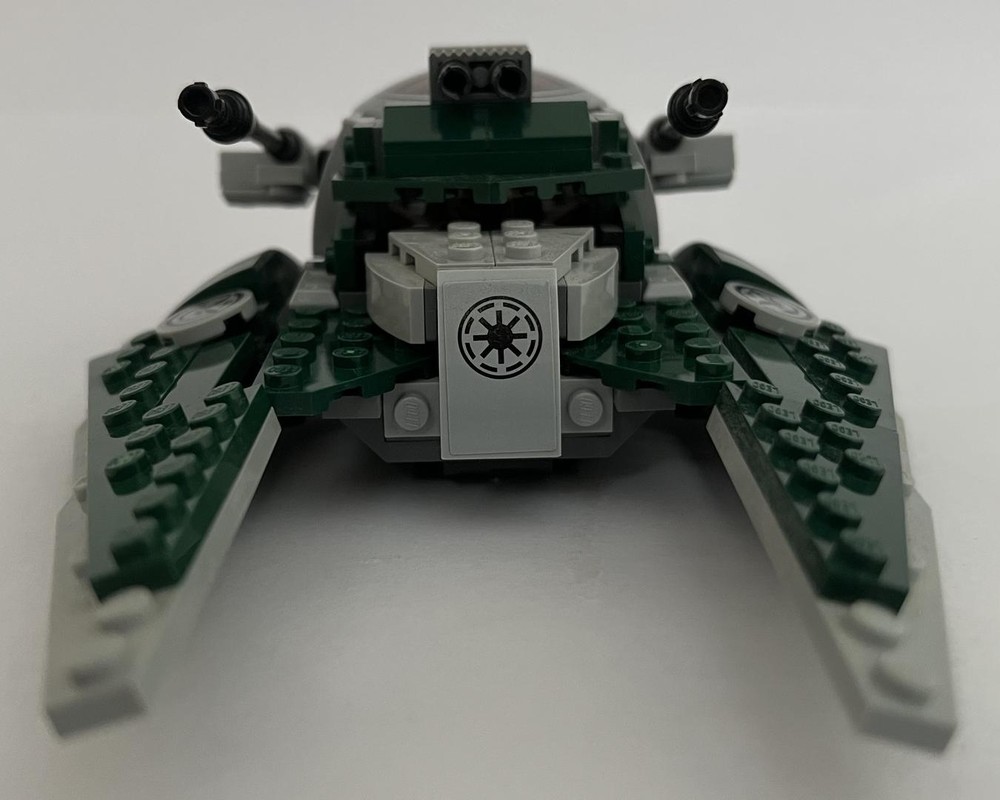 LEGO MOC Yoda's TX-130 Fighter Tank by AltBrixYT | Rebrickable - Build ...