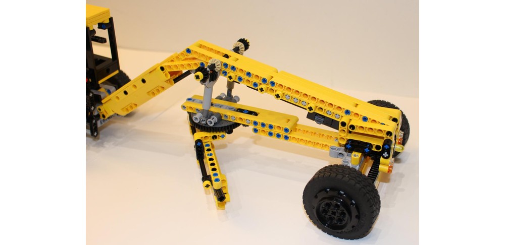 LEGO MOC Grader CAT 24M by higgins91 | Rebrickable - Build with LEGO