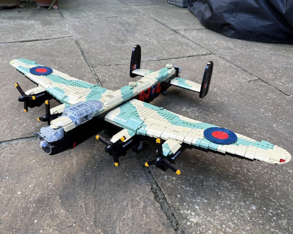 LEGO MOC-235567 Avro Lancaster by Al3xW40 | Rebrickable - Build with LEGO