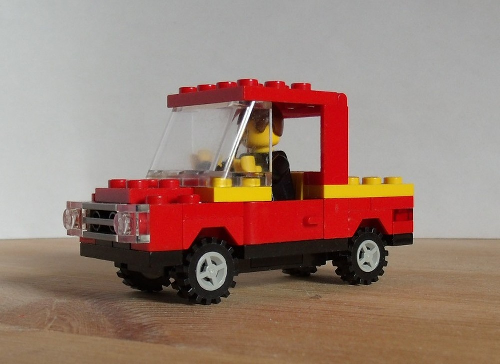 LEGO MOC Red Car by timobahn | Rebrickable - Build with LEGO