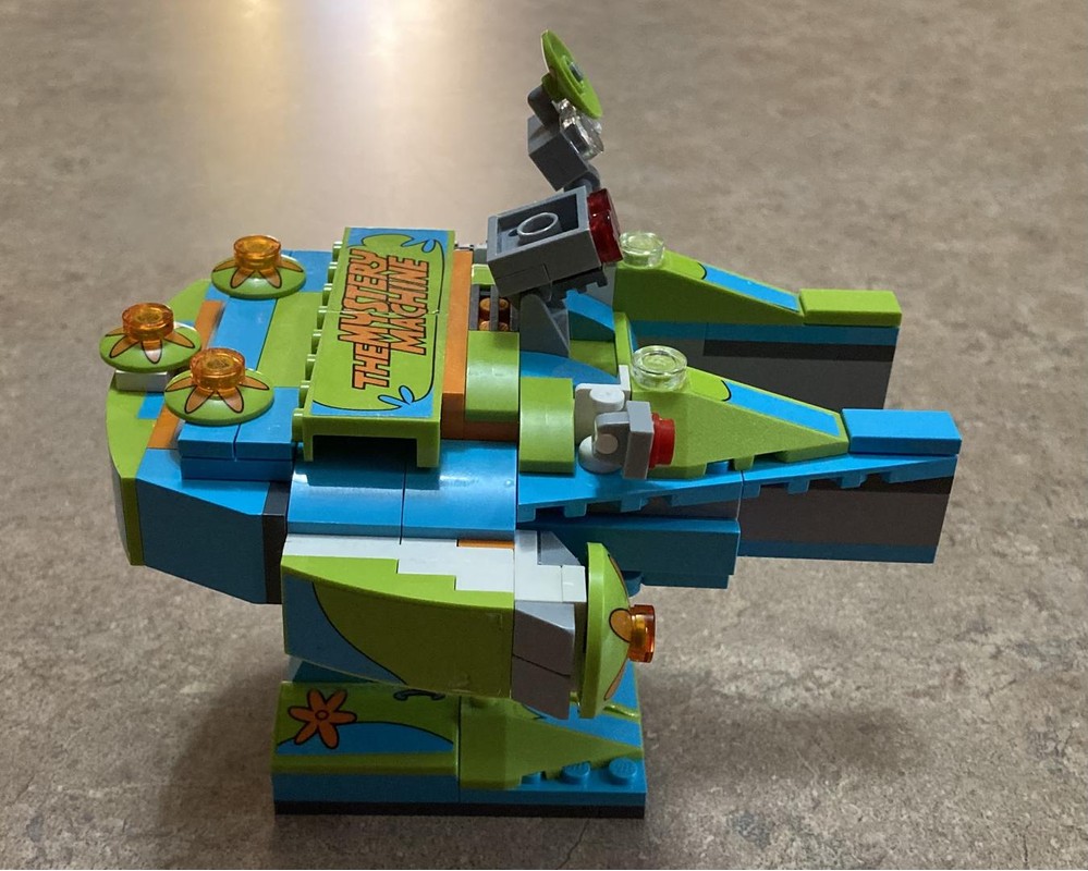 LEGO MOC The Mystery Falcon by TheHaanSolo | Rebrickable - Build with LEGO