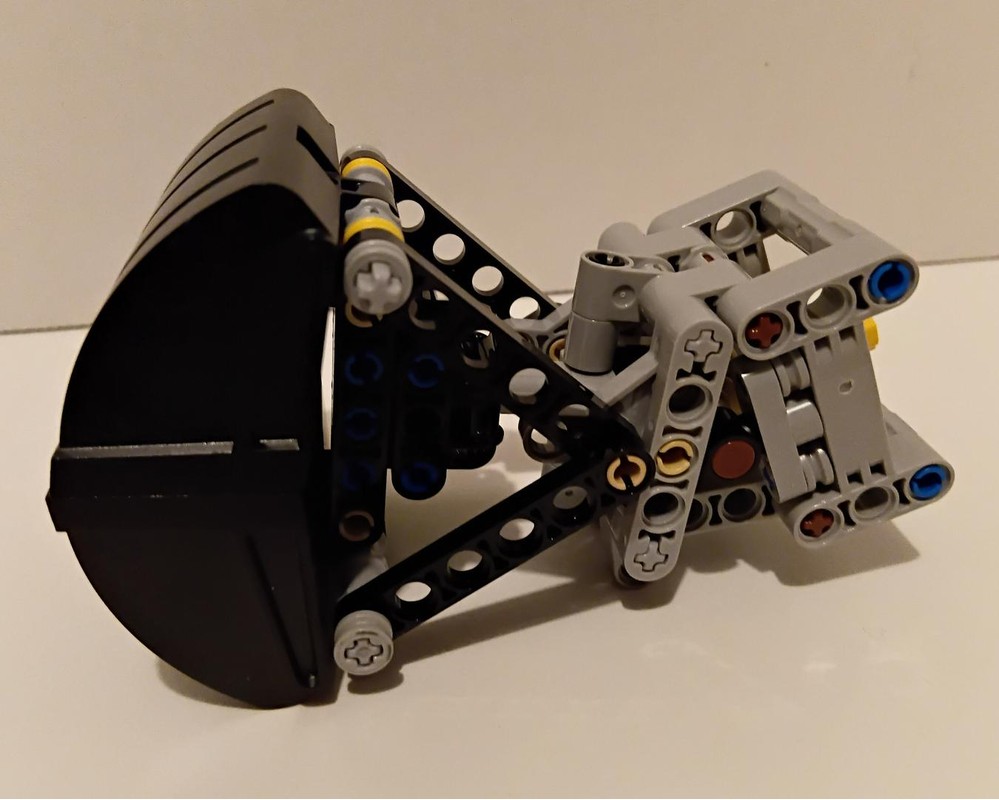 LEGO MOC-236617 Clamshell Bucket attachment for Volvo EC500 Hybrid ...