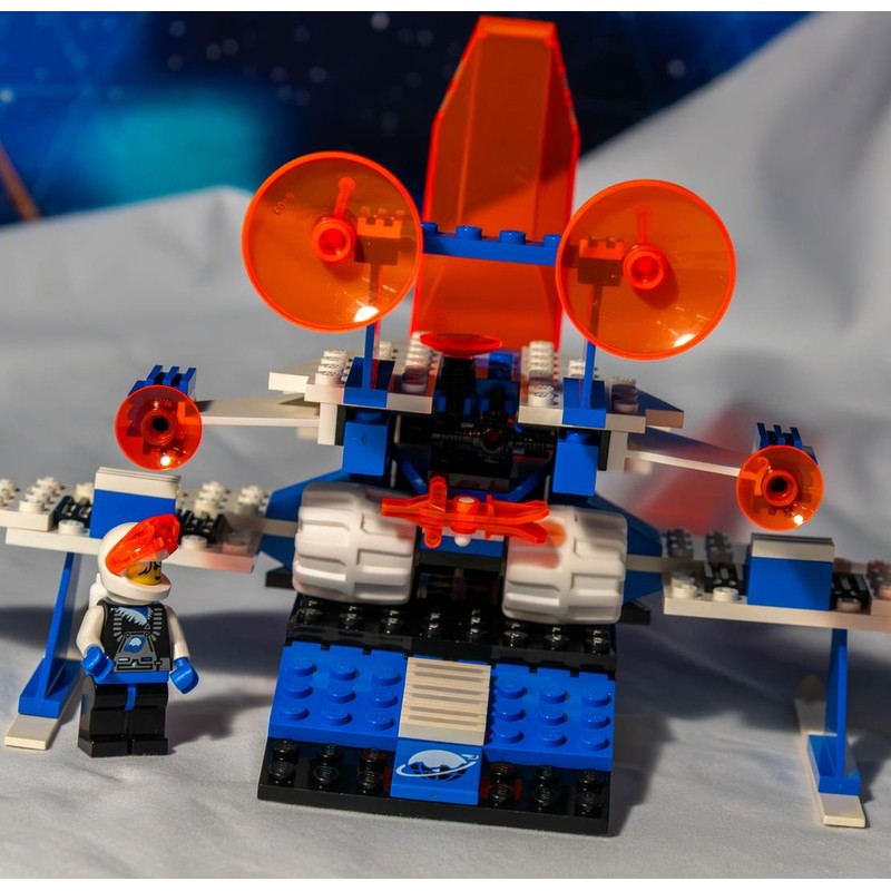 LEGO MOC-236656 Frost Fighter by 90s_lego_space | Rebrickable - Build ...
