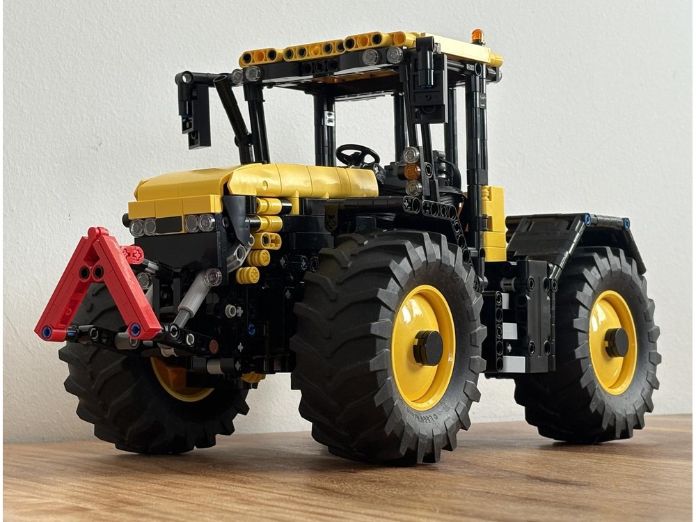 LEGO MOC JCB Fastrac 4220 RC by JF551 | Rebrickable - Build with LEGO