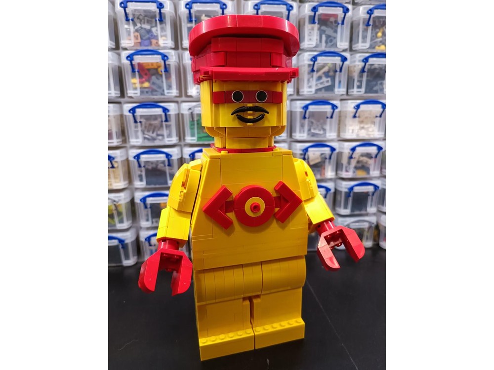 LEGO MOC Super Station Master Maxifigure by jack.a.horner | Rebrickable ...