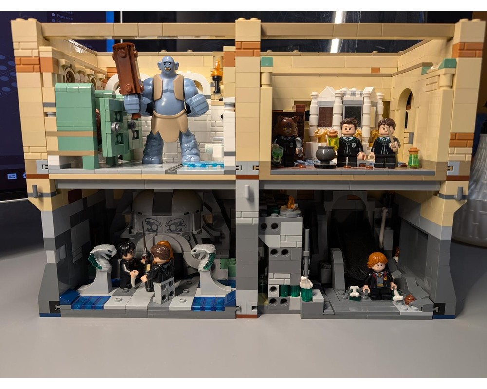 LEGO MOC-237411 Troll in the bathroom LEGO 76435 modification by Donrad ...