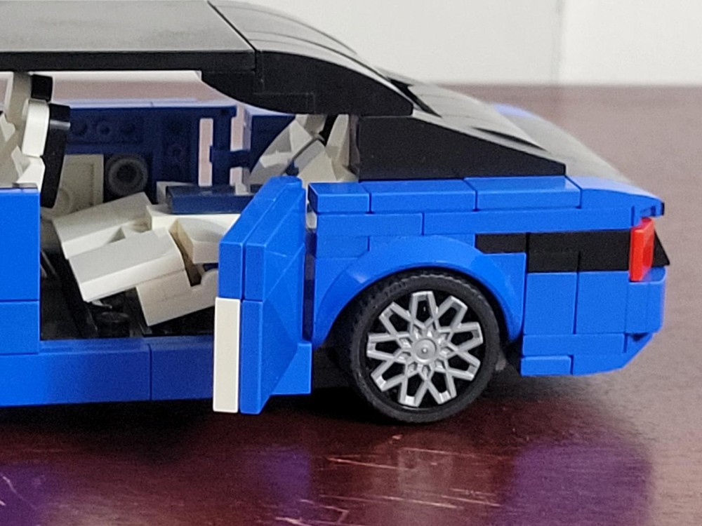 LEGO MOC Rolls-Royce Phantom Extended by LucidMOCS | Rebrickable ...