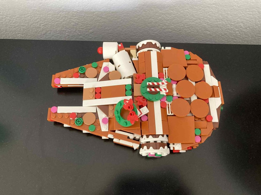 LEGO MOC Gingerbread Millennium-Falcon by CreationCaravan (Brad Barber ...