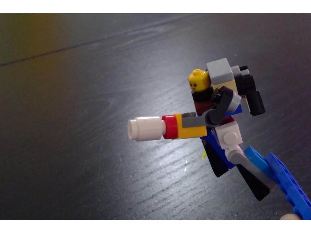 LEGO MOC Baby mech #2 by PikachuPrime36 | Rebrickable - Build with LEGO