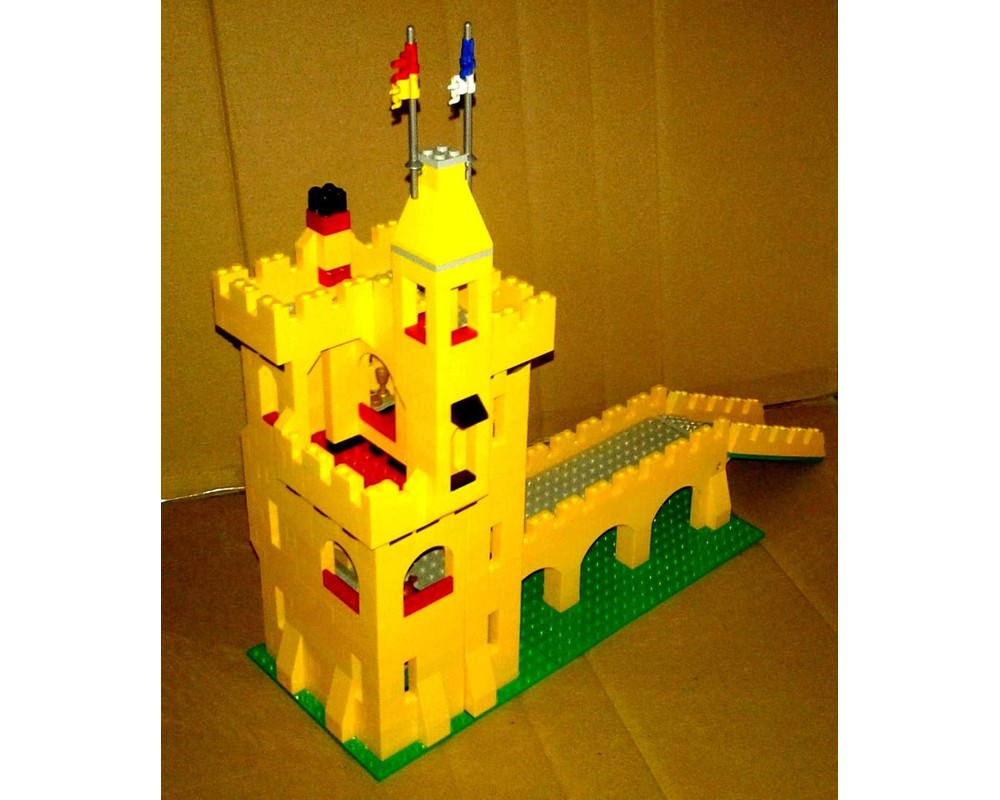 LEGO MOC 375-2 Classic Yellow Castle MOC #3 by spinox | Rebrickable ...