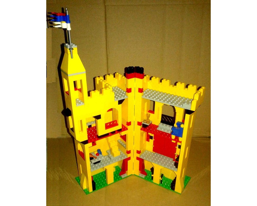 LEGO MOC 375-2 Classic Yellow Castle MOC #3 by spinox | Rebrickable ...