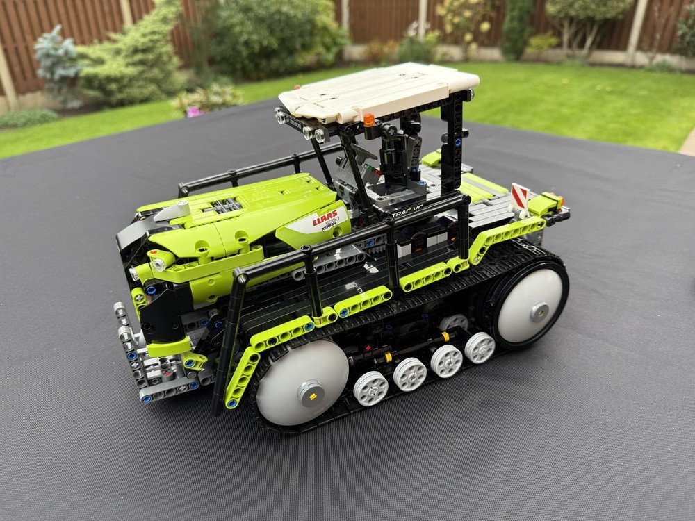LEGO MOC-238314 Claas Challenger VC by s90sml | Rebrickable - Build ...