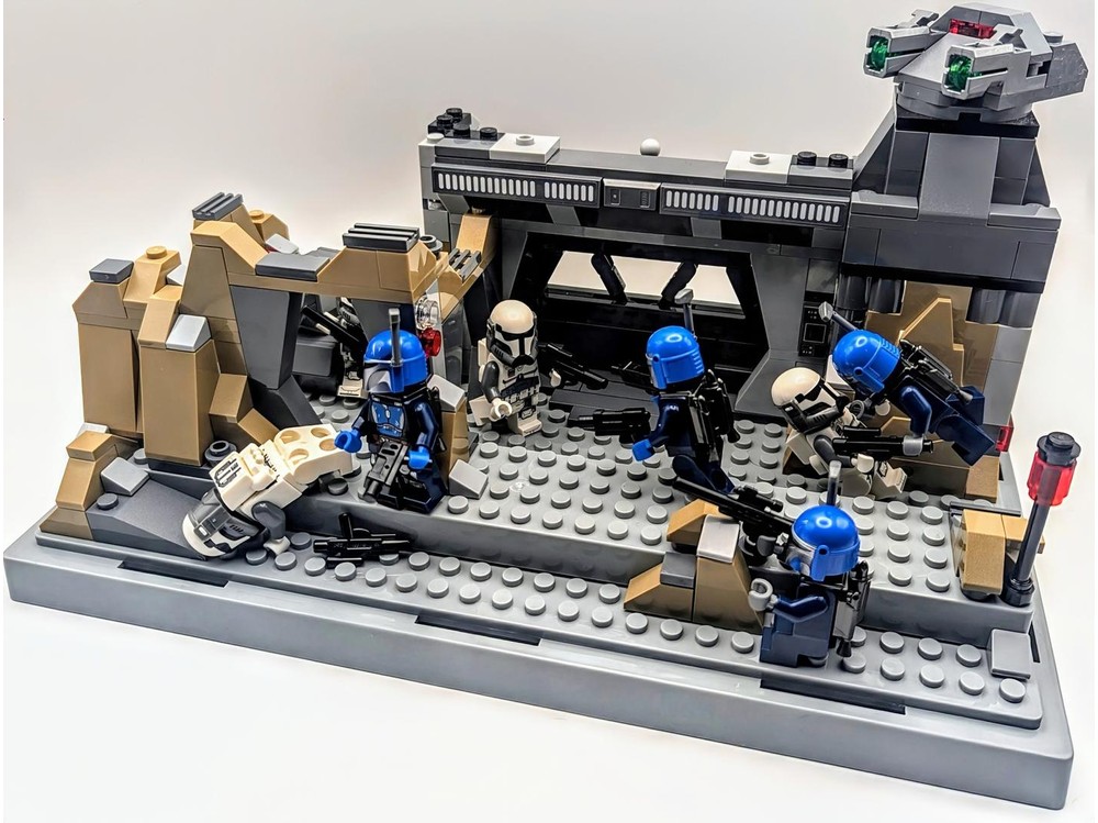 LEGO MOC Mandalore Base Battle by ConTheJedi | Rebrickable - Build with ...