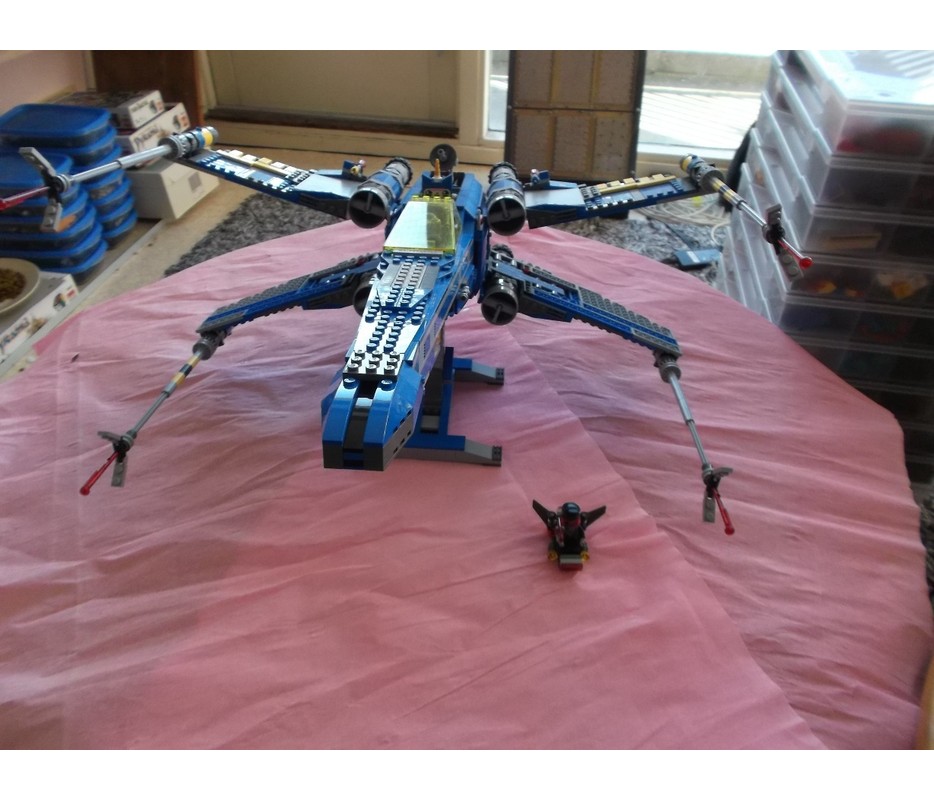 LEGO MOC Benny's X-wing by Bolbuyk | Rebrickable - Build with LEGO