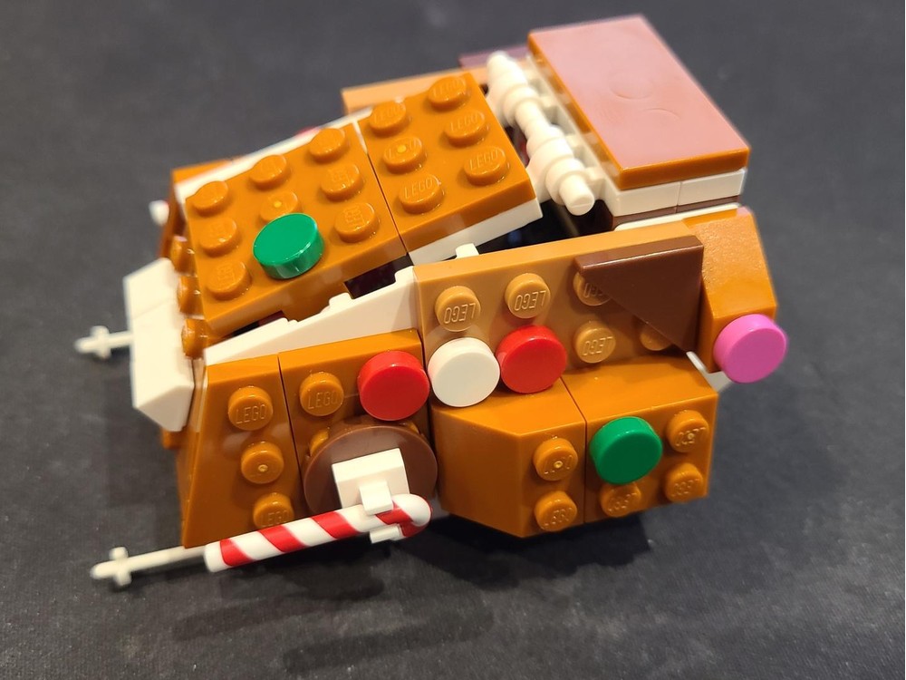 LEGO MOC 40806 - Modified Cockpit/Head for Gingerbread AT-AT by ...