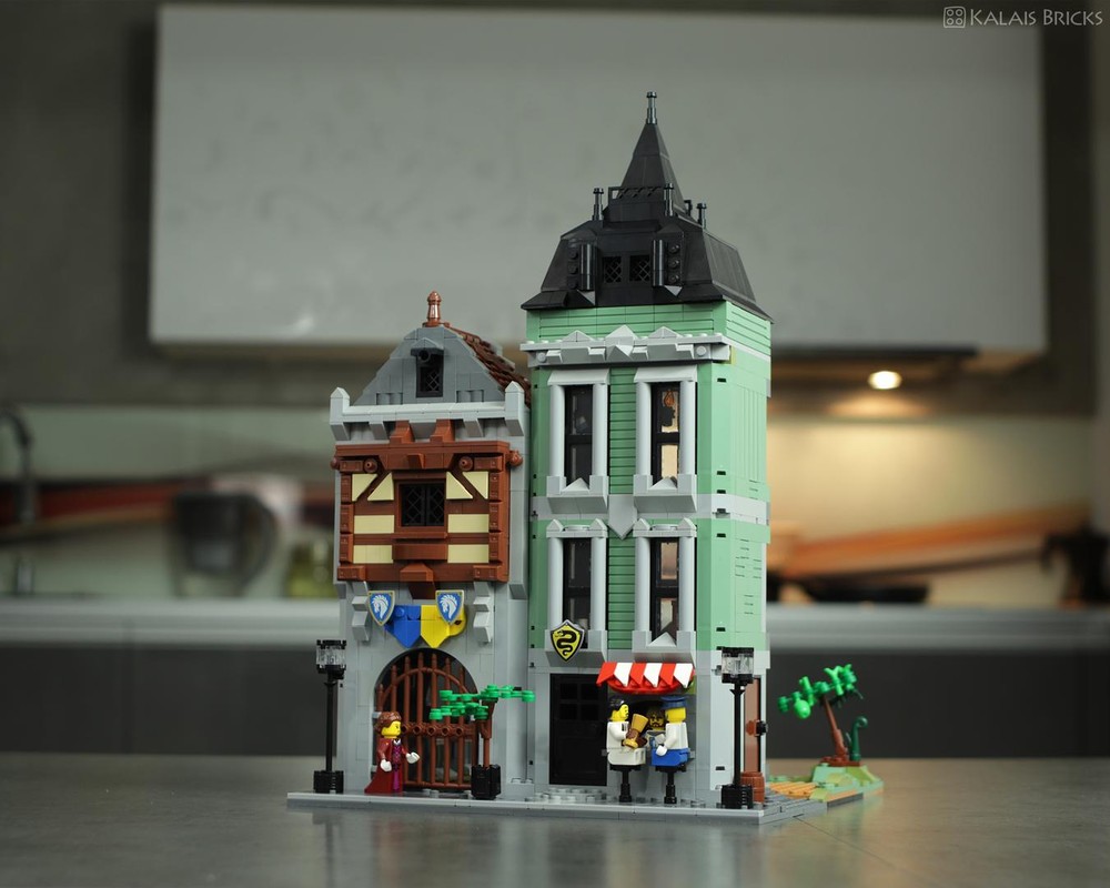 LEGO MOC-239398 Tenement building made of Creator 31167 and 31168 sets ...