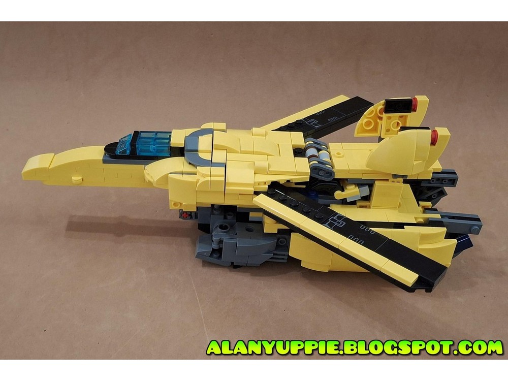 LEGO MOC VF-1 Valkyrie (Macross) / Jetfire (g1 Transformers) using lego ...