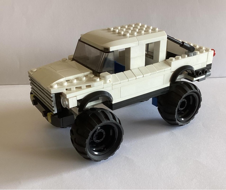 LEGO MOC Ineos grenadier quatermaster by JRB builds | Rebrickable ...