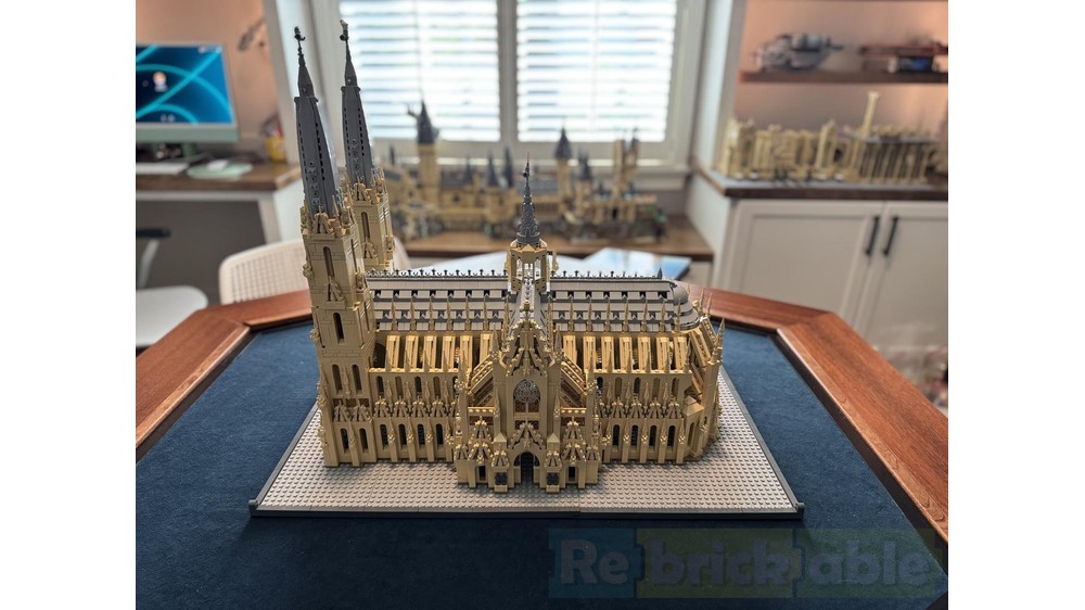 LEGO MOC Cologne Cathedral by amuller2010 | Rebrickable - Build with LEGO