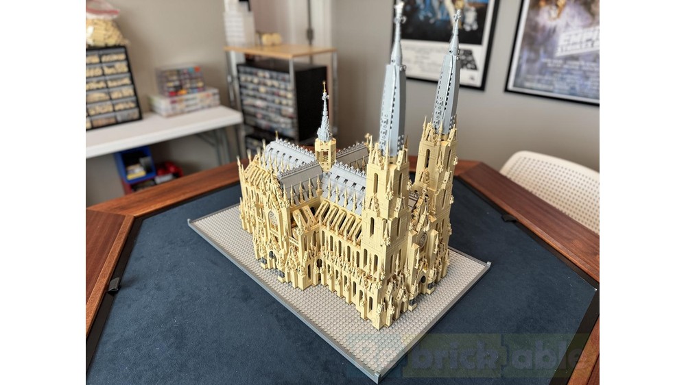LEGO MOC Cologne Cathedral by amuller2010 | Rebrickable - Build with LEGO