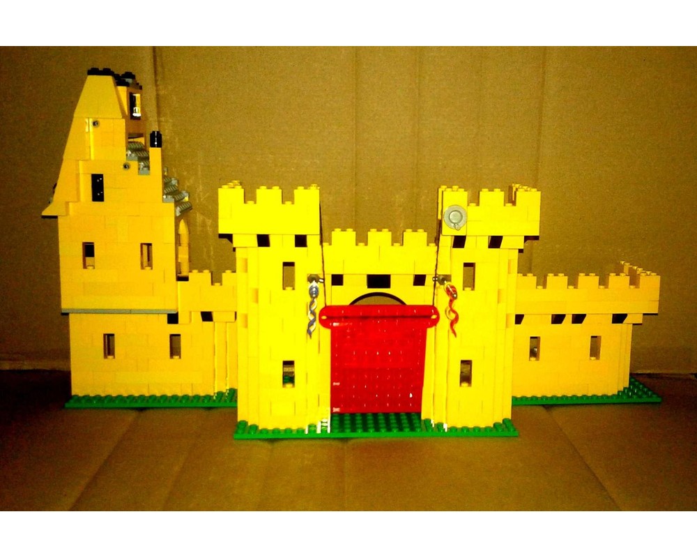 LEGO MOC 375-2 Classic Yellow Castle MOC #7 by spinox | Rebrickable ...