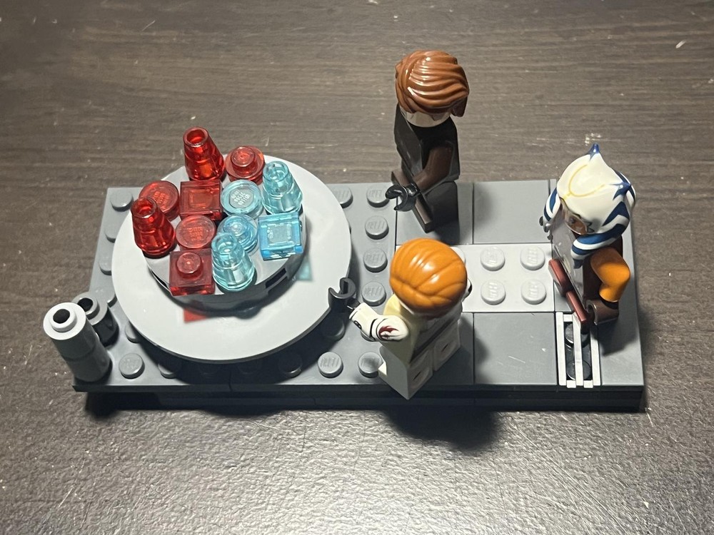 LEGO MOC Second Battle of Geonosis holotable by CartersBricks ...