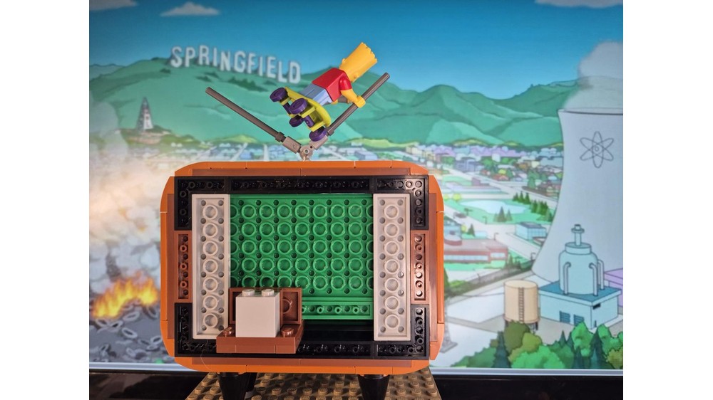 LEGO MOC Homer Simpson backing into bushes TV by nicojlt | Rebrickable ...