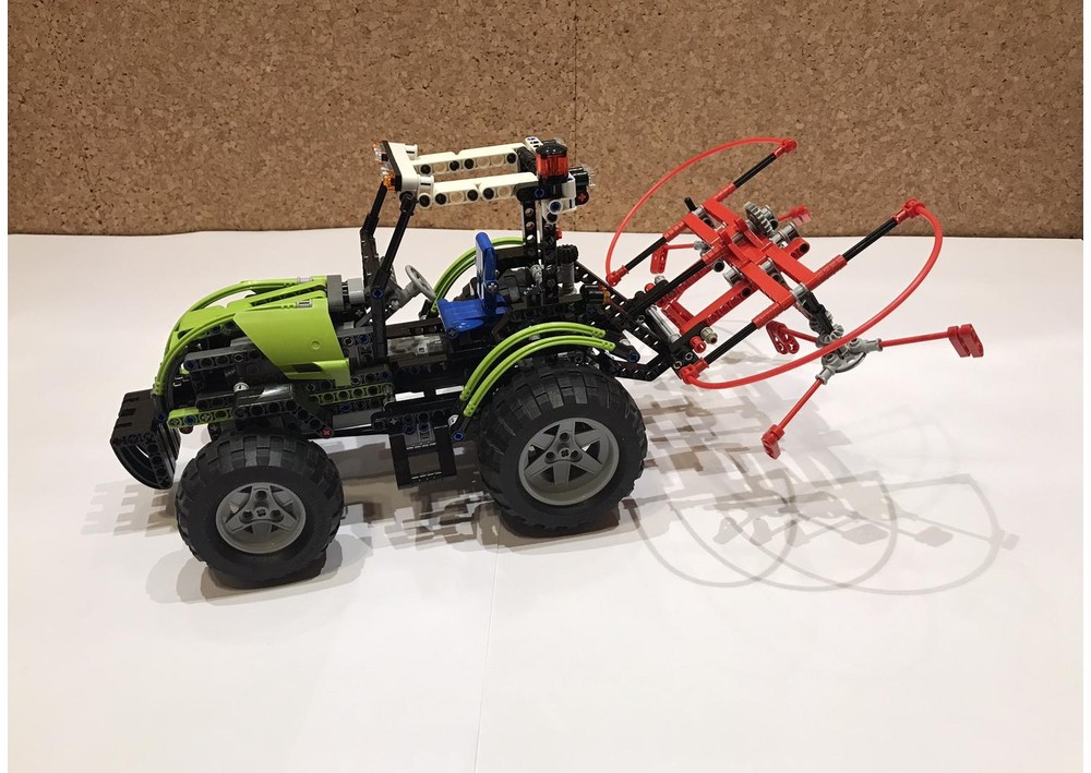 LEGO MOC Tractor with hay turner model 8284 by Hinnerk | Rebrickable ...
