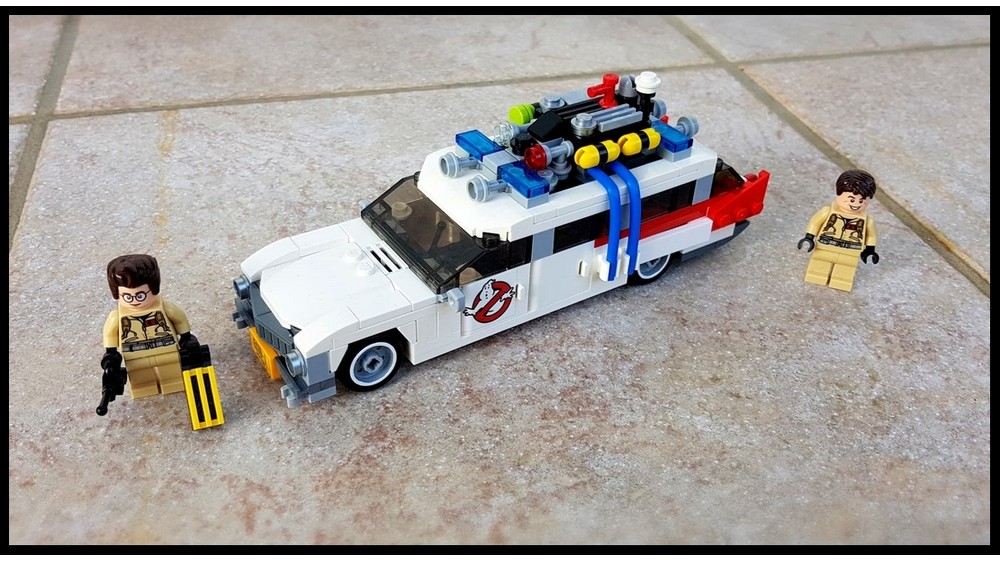 LEGO MOC Ecto-1 / Ecto One car in minifig scale by Florian_Wayne ...