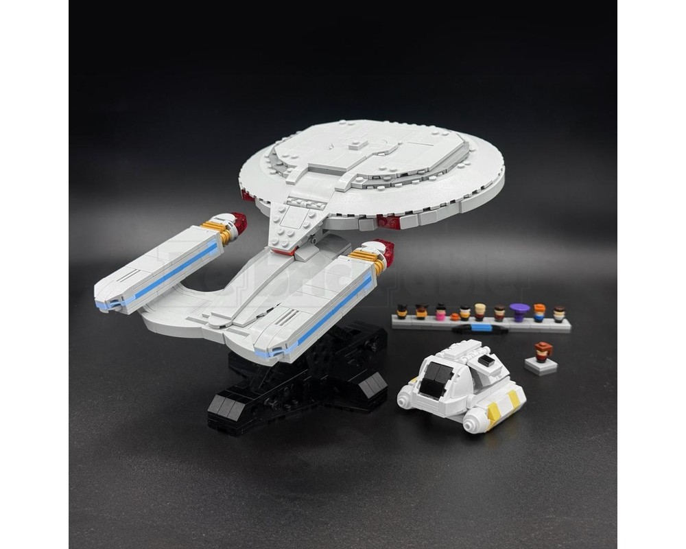 LEGO MOC Midi Scale Star Trek: U.S.S. Enterprise NCC-1701-D with ...