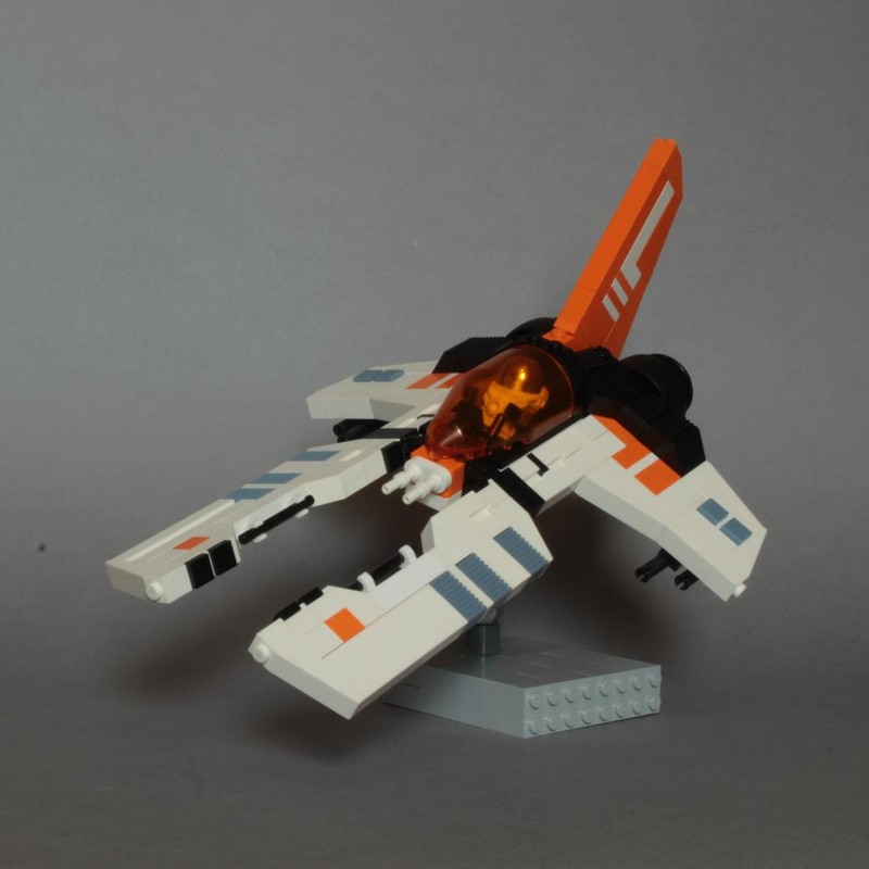 LEGO MOC-242384 Amber Fang V by Gnarlicbread | Rebrickable - Build with ...