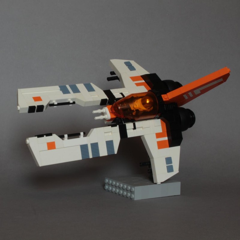 LEGO MOC-242384 Amber Fang V by Gnarlicbread | Rebrickable - Build with ...