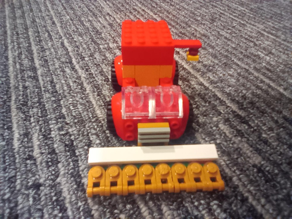 LEGO MOC Combine harvester by nfrealmusic13 productions | Rebrickable ...