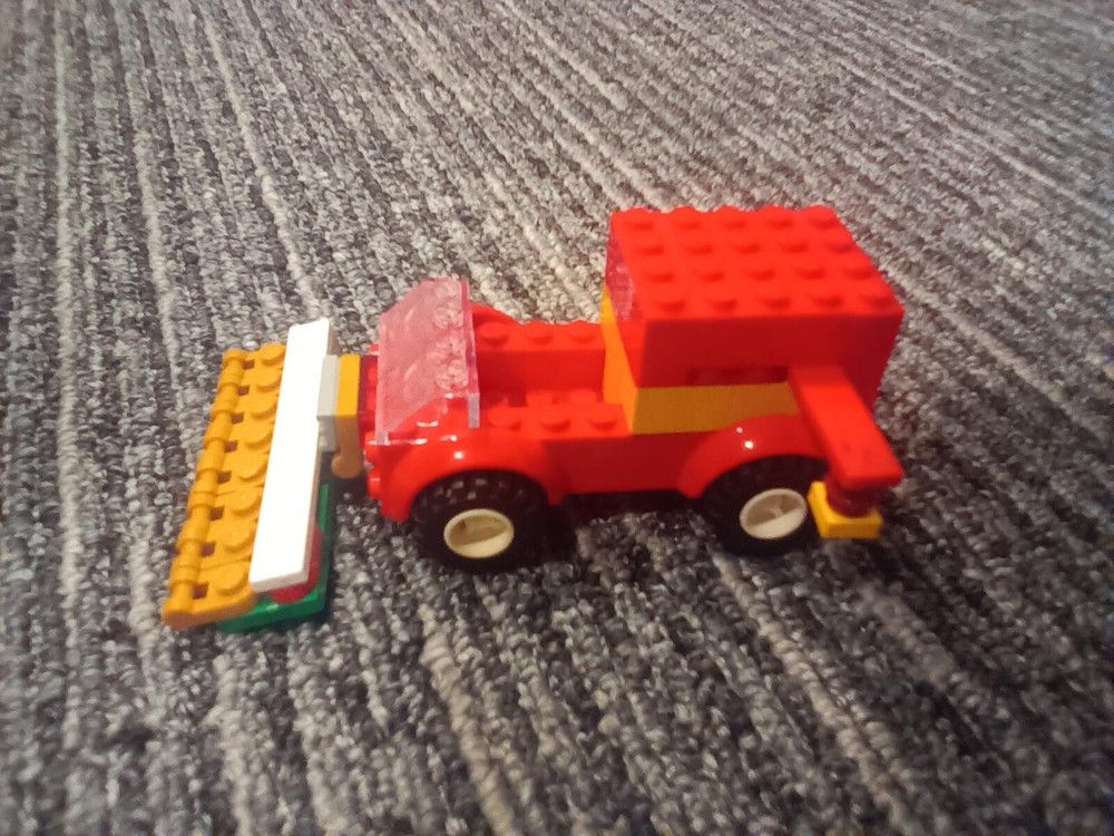 LEGO MOC-242600 Combine harvester by nfrealmusic13 productions ...