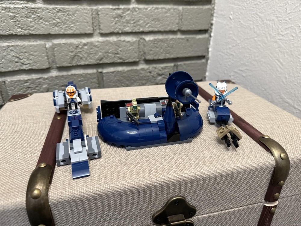 LEGO MOC Speeders and droid base by Testificate_Man | Rebrickable ...