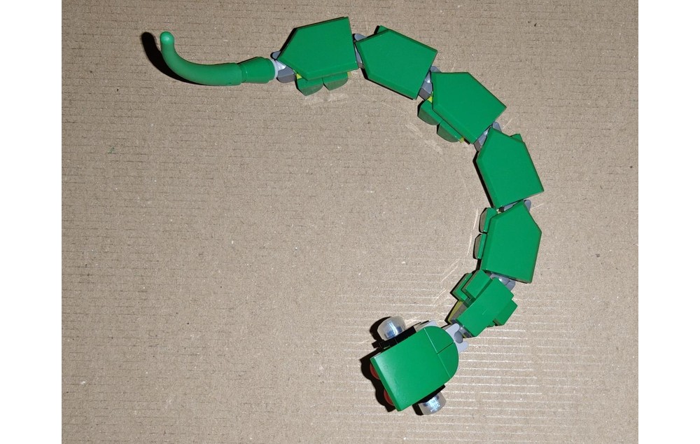 LEGO MOC-243964 Threatening Snake by RockettShip | Rebrickable - Build ...