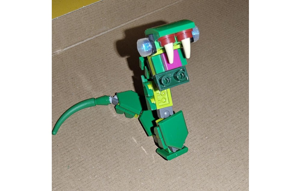 LEGO MOC-243964 Threatening Snake by RockettShip | Rebrickable - Build ...