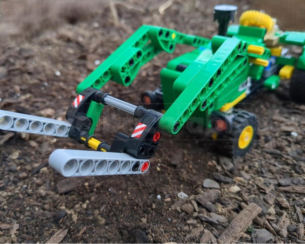 LEGO MOC 42168 John Deere-Lanz 500 with 5 Attachments by yumurs ...