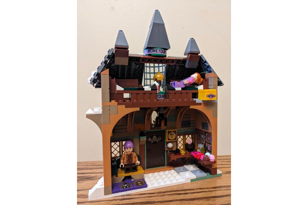 LEGO MOC-245292 Hogsmeade Village Expansion Building Two by penumbra12 ...