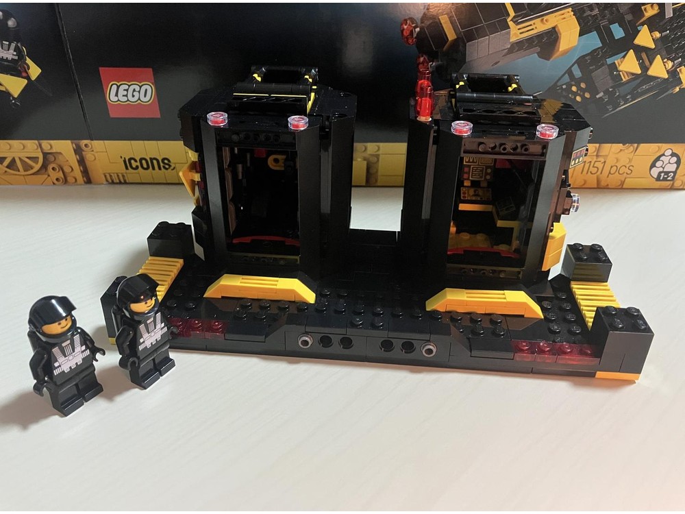 LEGO MOC-245712 Blacktron mini outpost by Corydoras | Rebrickable ...