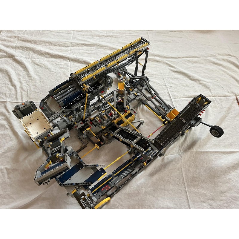 LEGO MOC 42055 Brick Factory by hugino | Rebrickable - Build with LEGO