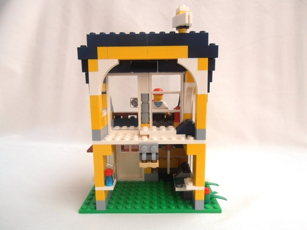 LEGO MOC 31035 Modern Beach Hut by PeterSzabo | Rebrickable - Build ...