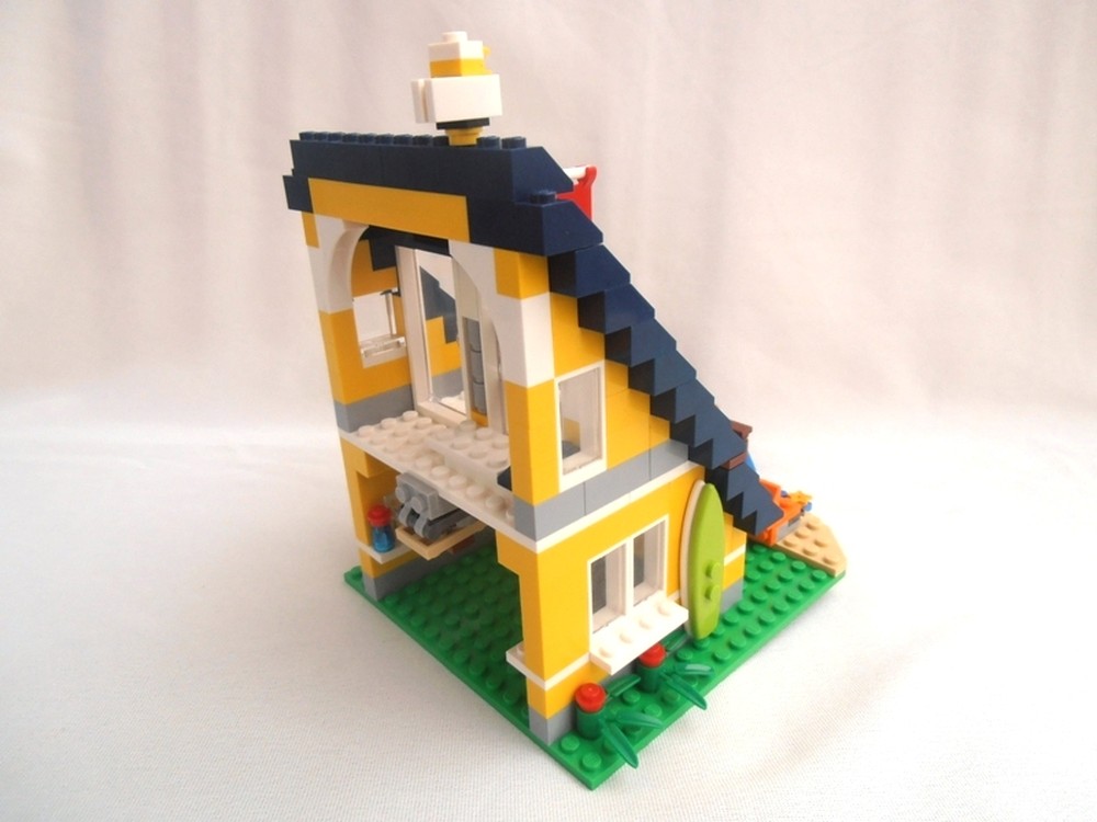 LEGO MOC 31035 Modern Beach Hut by PeterSzabo | Rebrickable - Build ...