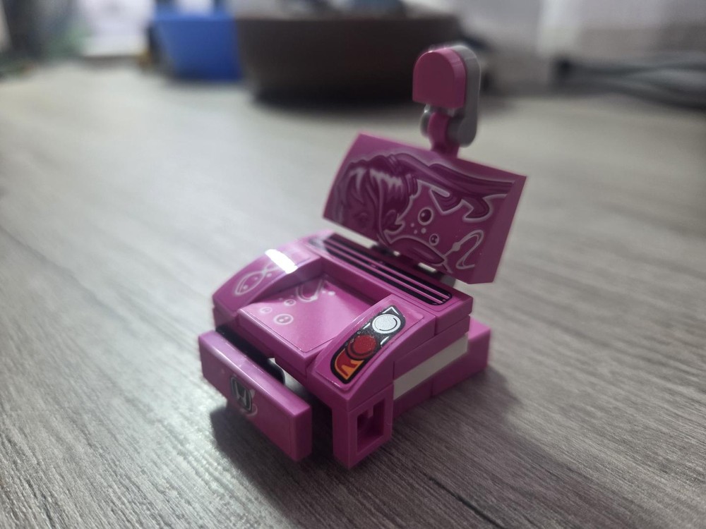 LEGO MOC 77241 Gaming setup by AdriánRS | Rebrickable - Build with LEGO