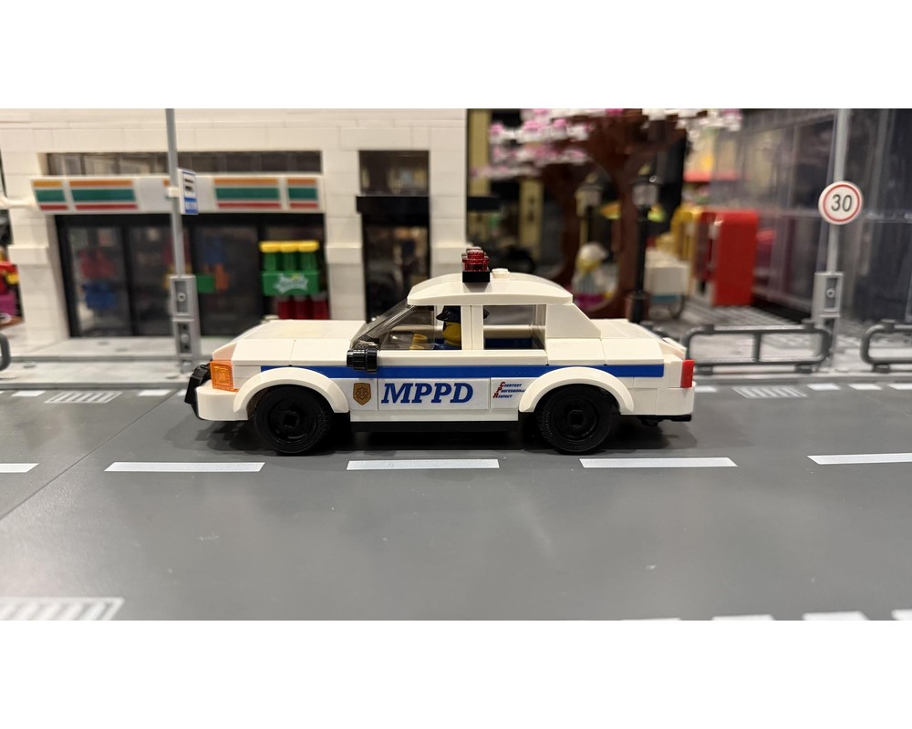 LEGO MOC Ford Crown Victoria with NYPD Livery by Micropolis_TV ...