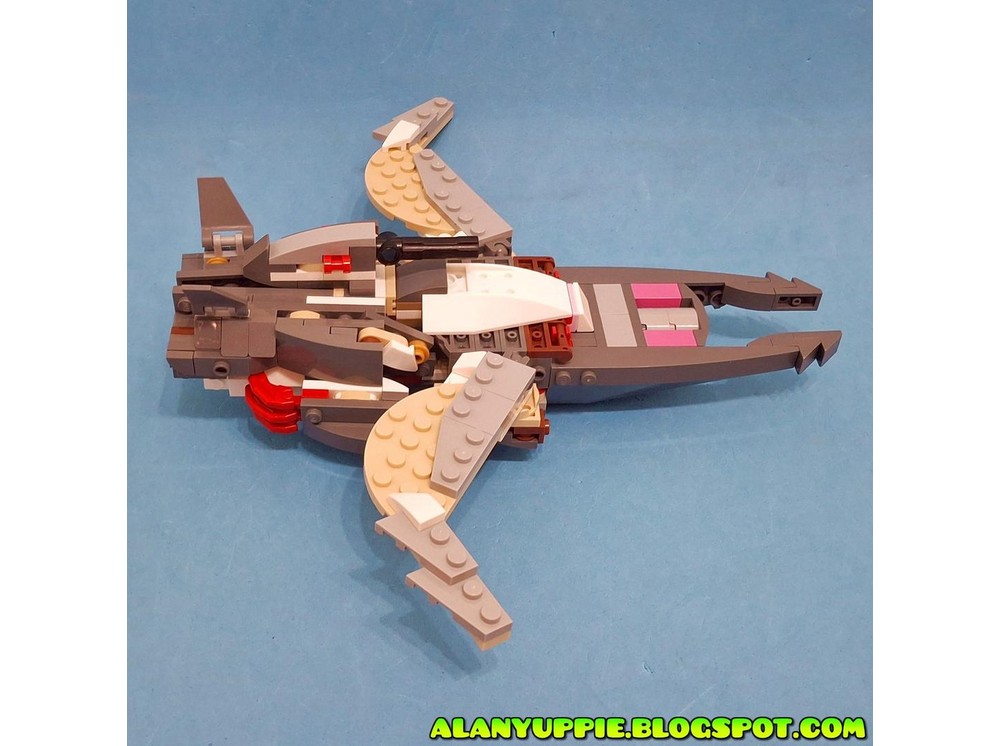 LEGO MOC Transformer Space Cruiser /Misfire using LEGO 31381: Fierce ...