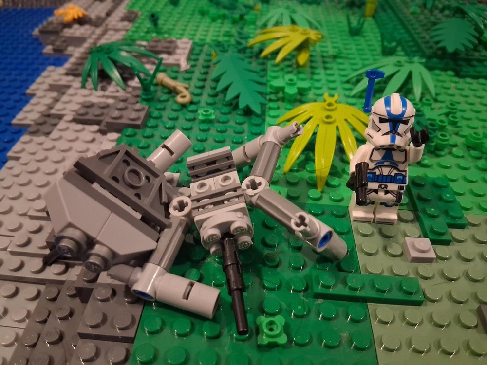 LEGO MOC Dwarf Spider Droid -- 75077 Alt Build by pottato_idk ...