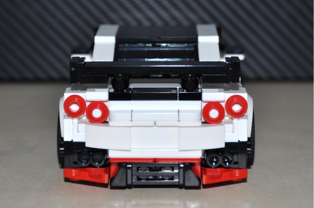 LEGO MOC-248593 Nissan GT-R Nismo by SILLERT09 | Rebrickable - Build ...