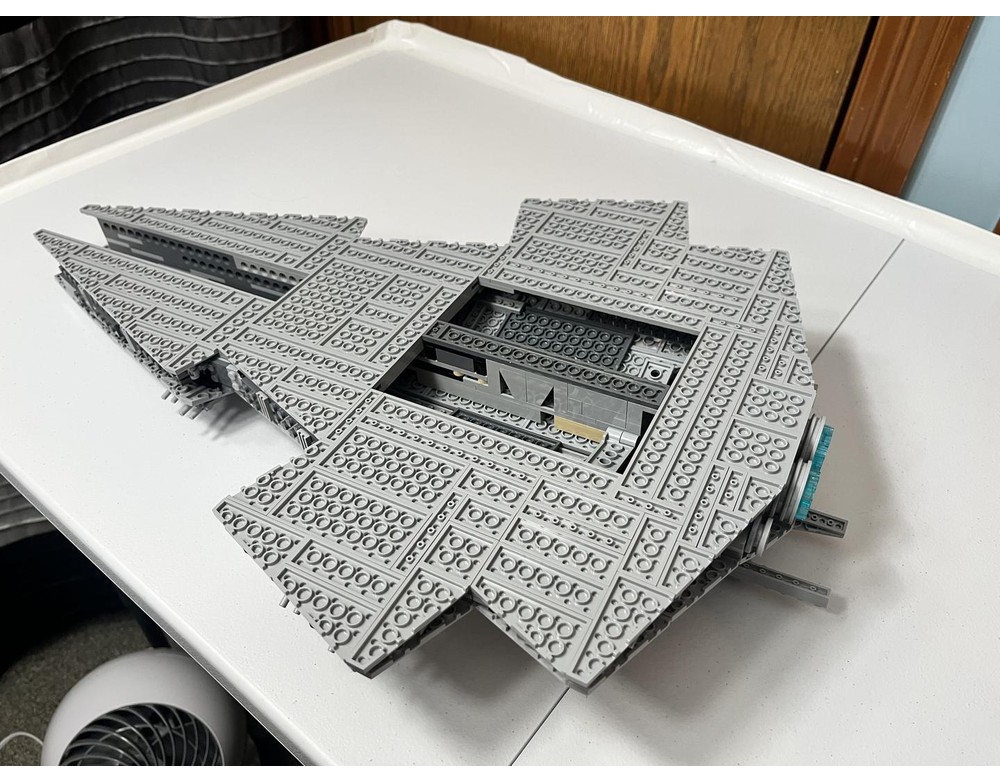 LEGO MOC-250527 Harrower-Class Dreadnought Alternate Build Using Set ...